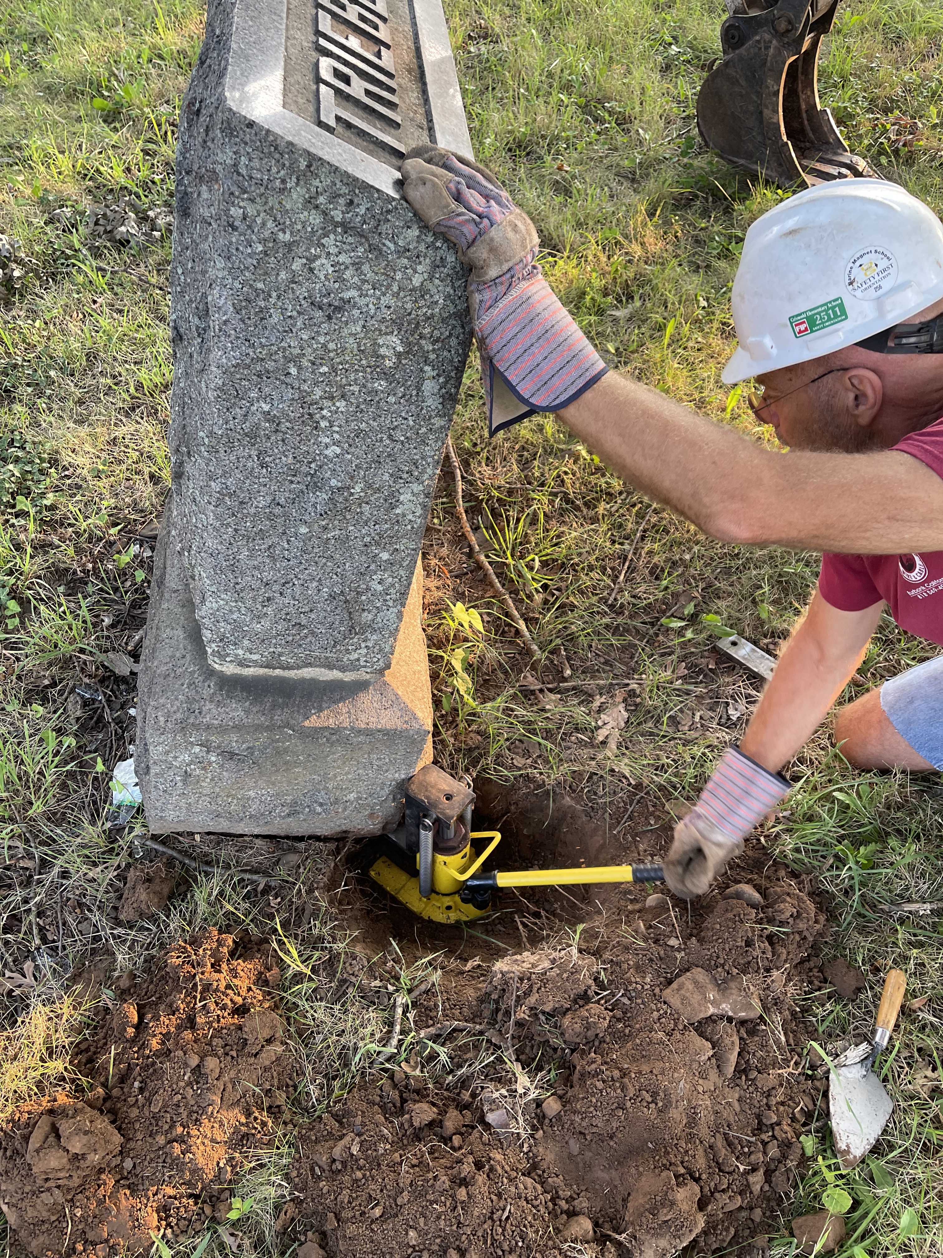 Section “HI” jacking a headstone – Woodland